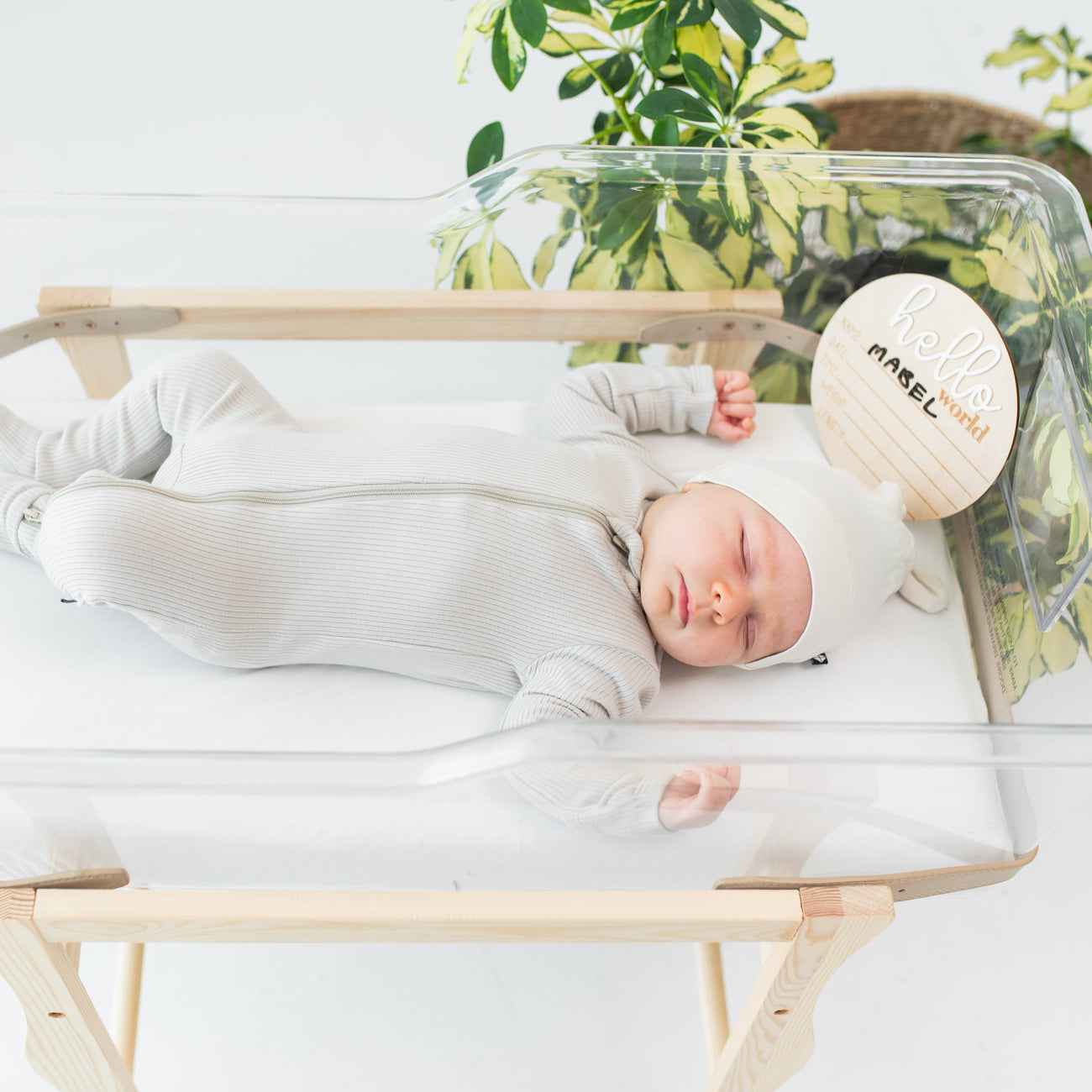 How to Choose the Best Infant Pajamas for Your Baby