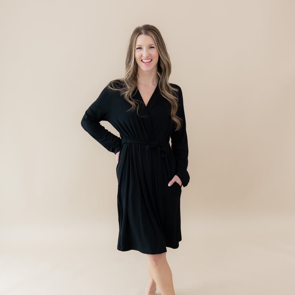 Women’s Lounge Robe in Midnight | Bamboo Robe | Kyte Baby