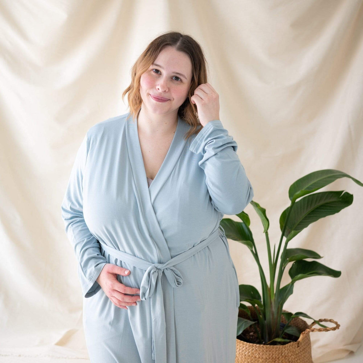 Women’s Lounge Robe in Fog | Bamboo Robe | Kyte Baby